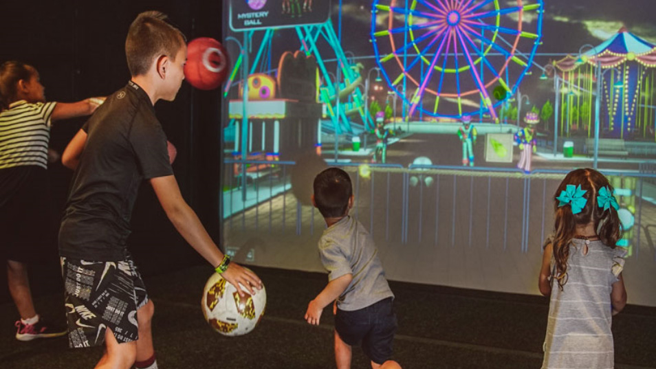 Full Swing Games Software - Full Swing Golf Simulators | Champion ...