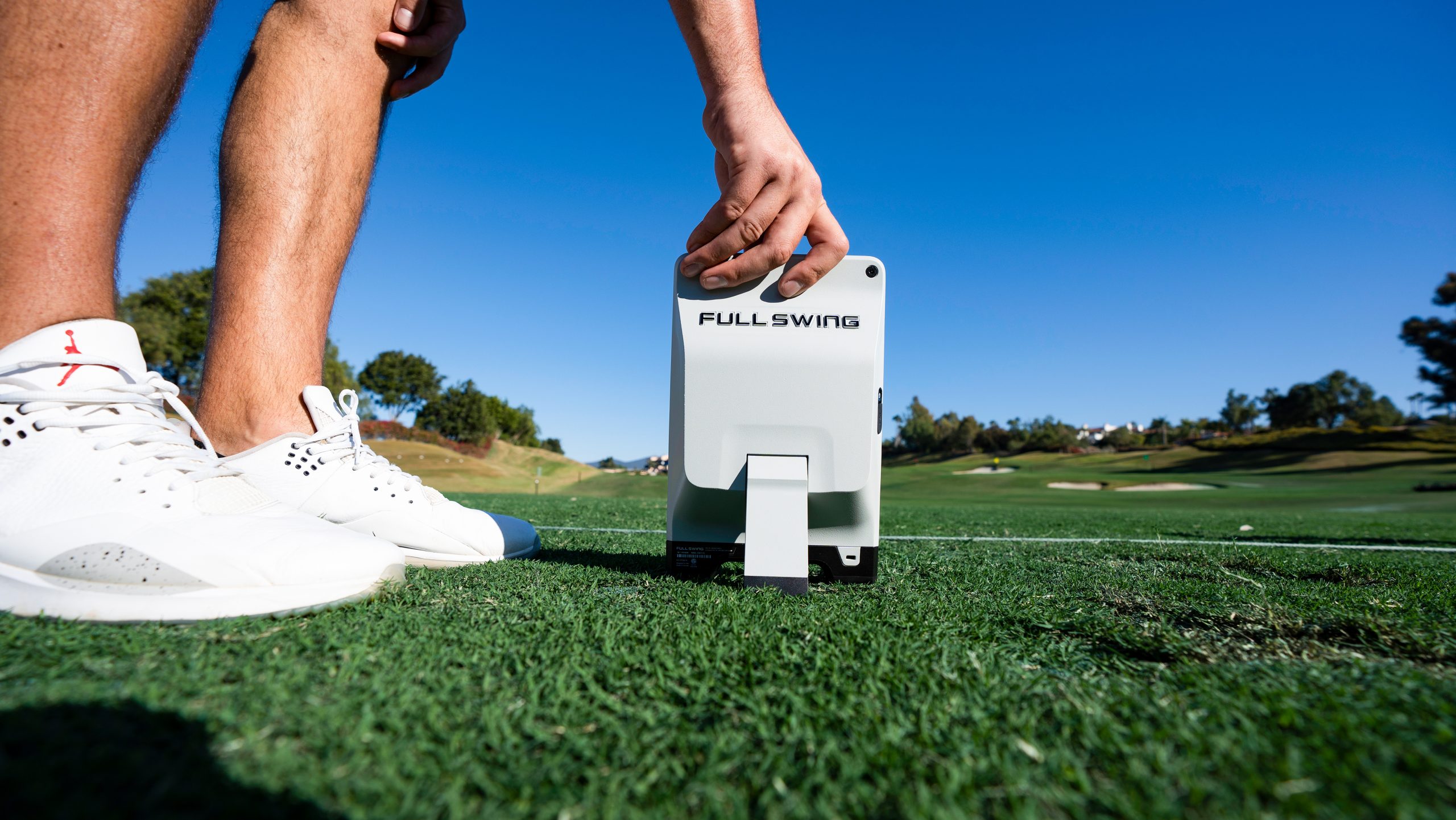 The Full Swing KIT is The Quickest to Set Up & Easiest to Use Launch ...